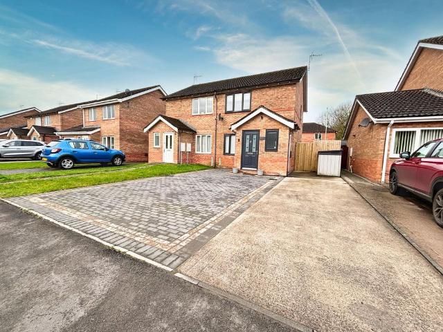 2 bedroom semi detached house for sale