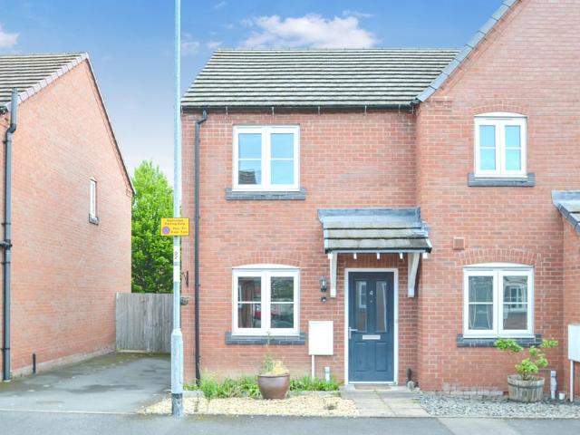 2 bedroom semi detached house for sale