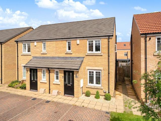 2 bedroom semi detached house for sale