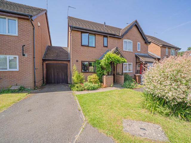 2 bedroom semi detached house for sale