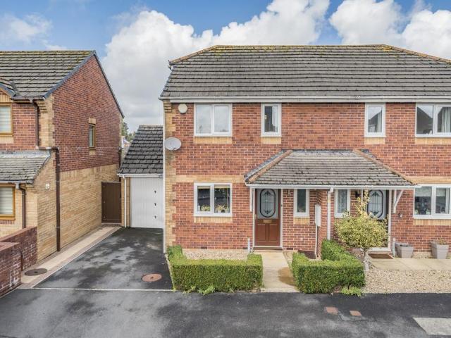 2 bedroom semi detached house for sale