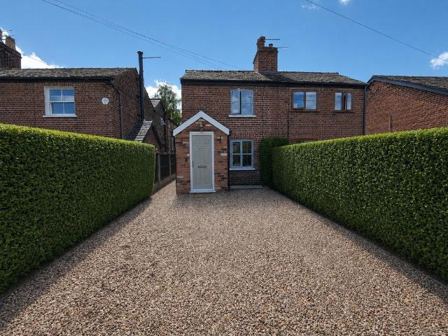 2 bedroom semi detached house for sale