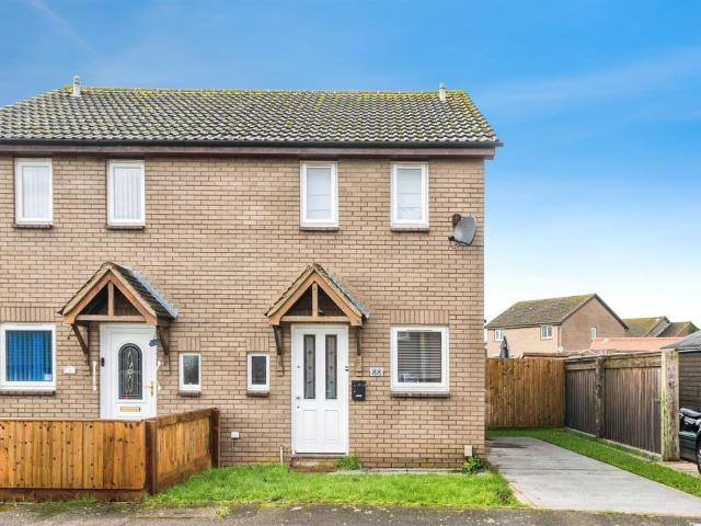 2 bedroom semi detached house for sale