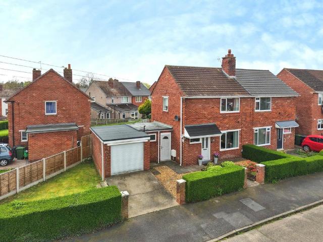 2 bedroom semi detached house for sale