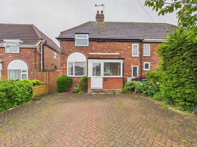 2 bedroom semi detached house for sale
