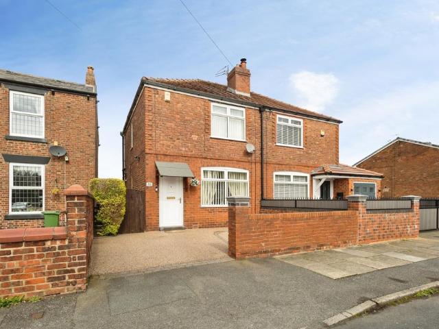 2 bedroom semi detached house for sale