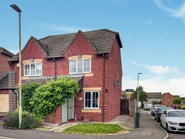 2 bedroom semi detached house for sale