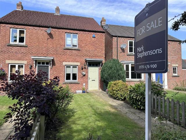 2 bedroom semi detached house for sale