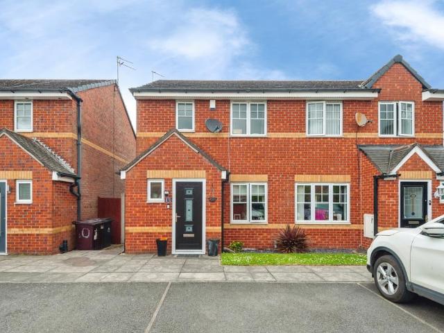 2 bedroom semi detached house for sale