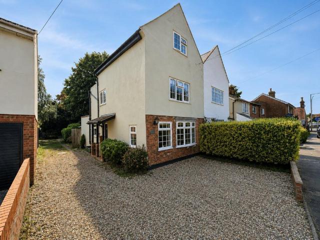 2 bedroom semi detached house for sale