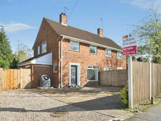 2 bedroom semi detached house for sale