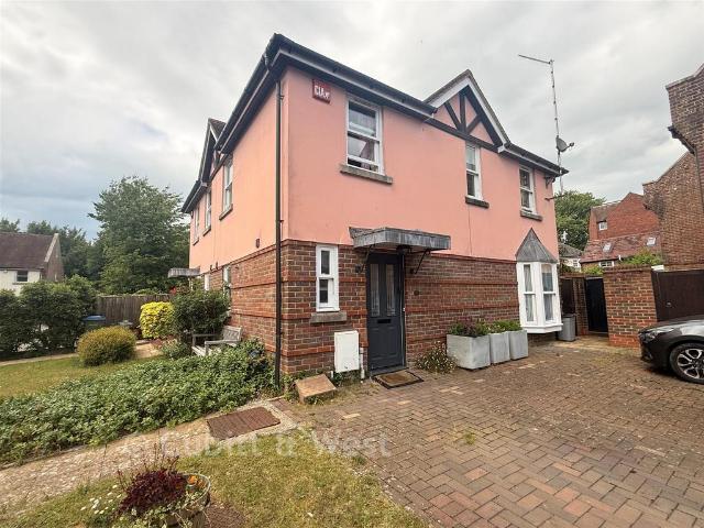 2 bedroom semi detached house for sale