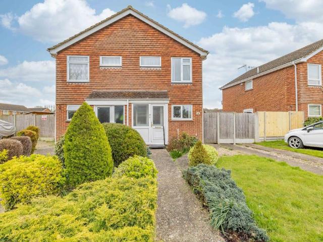 2 bedroom semi detached house for sale