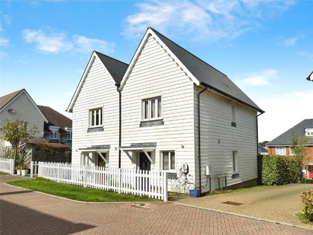 2 bedroom semi detached house for sale