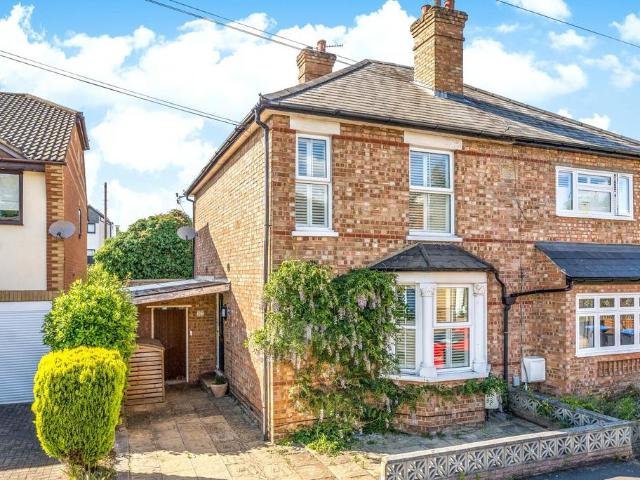 2 bedroom semi detached house for sale