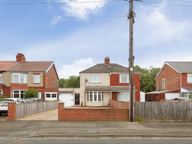 2 bedroom semi detached house for sale