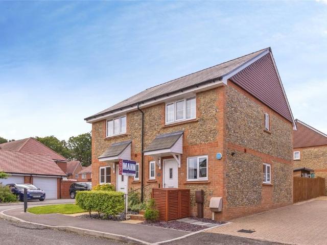 2 bedroom semi detached house for sale