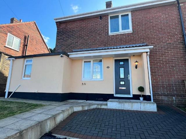 2 bedroom semi detached house for sale