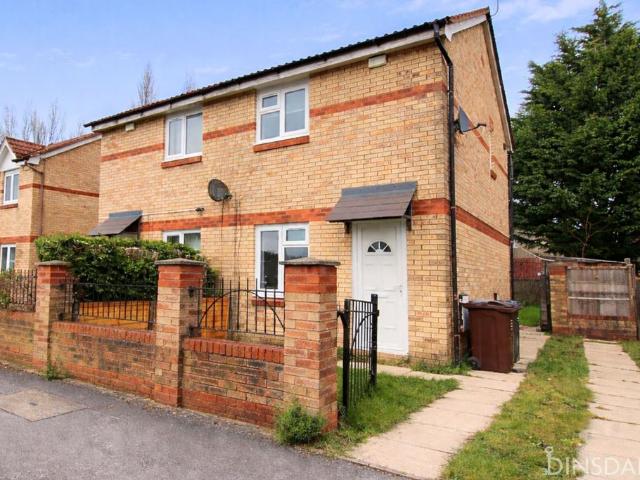 2 bedroom semi detached house for sale