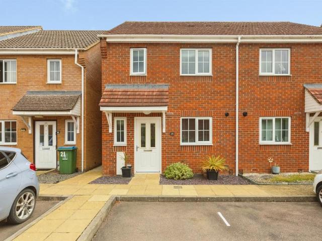 2 bedroom semi detached house for sale