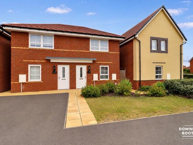 2 bedroom semi detached house for sale