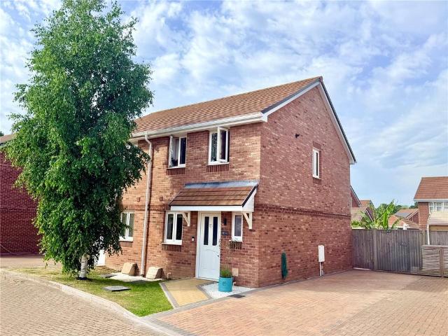 2 bedroom semi detached house for sale