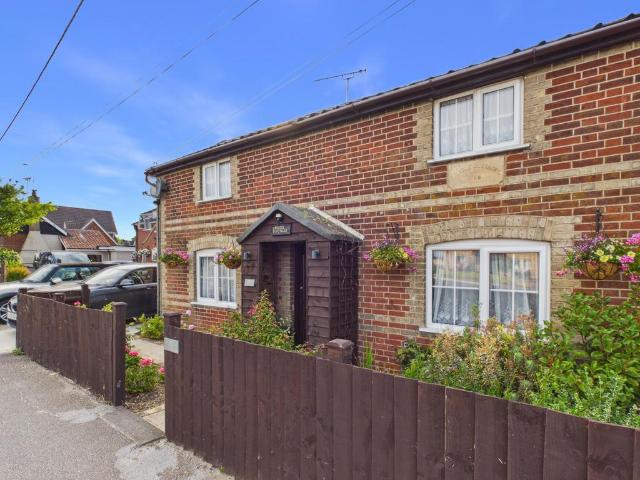 2 bedroom semi detached house for sale