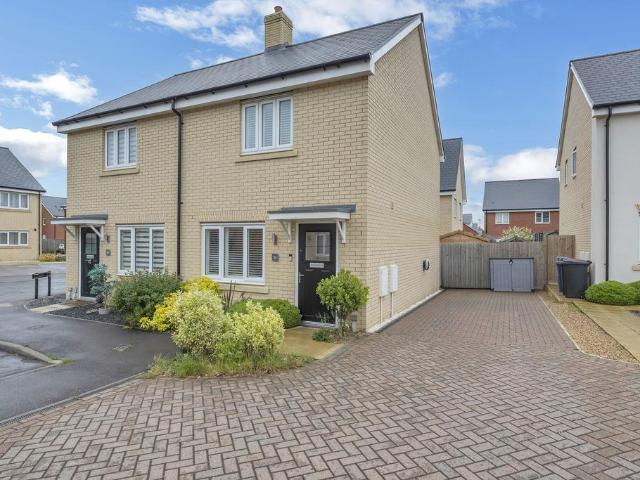 2 bedroom semi detached house for sale