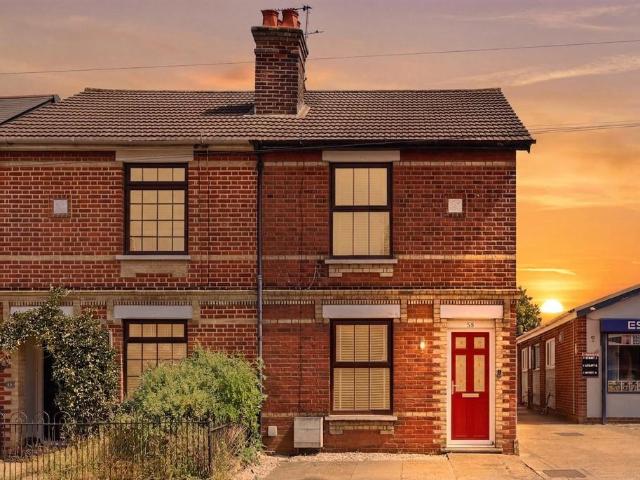 2 bedroom semi detached house for sale