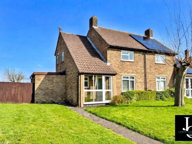 2 bedroom semi detached house for sale