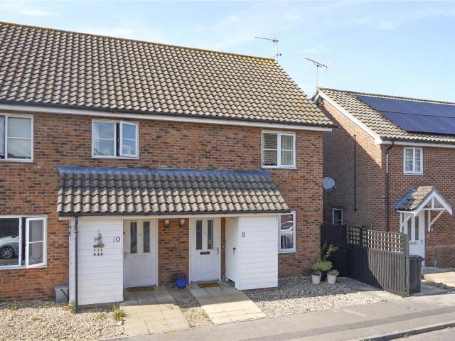 2 bedroom semi detached house for sale