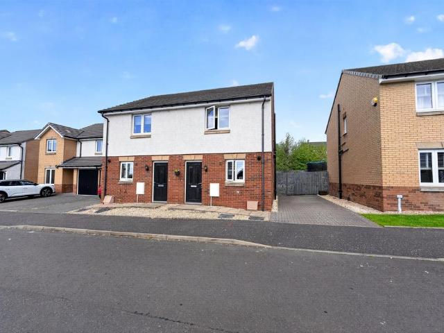 2 bedroom semi detached house for sale
