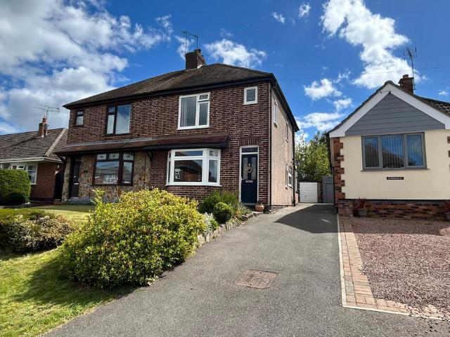 2 bedroom semi detached house for sale
