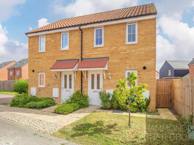 2 bedroom semi detached house for sale