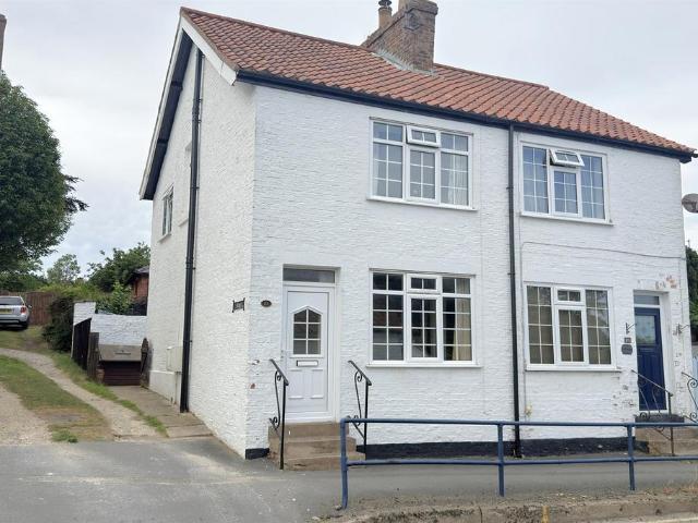 2 bedroom semi detached house for sale