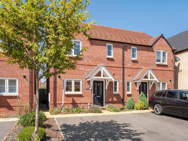 2 bedroom semi detached house for sale