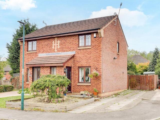 2 bedroom semi detached house for sale