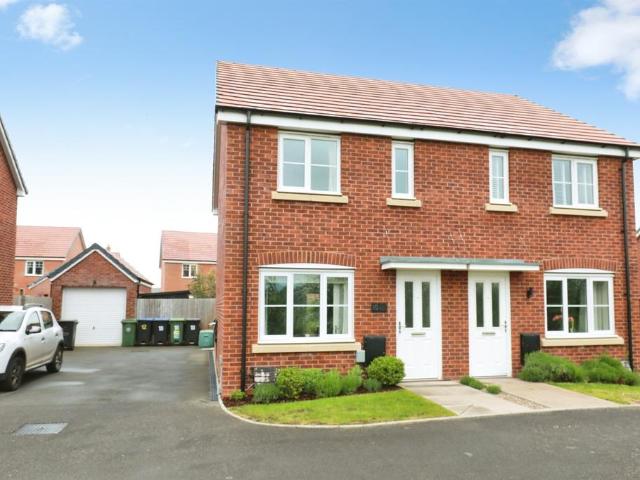2 bedroom semi detached house for sale