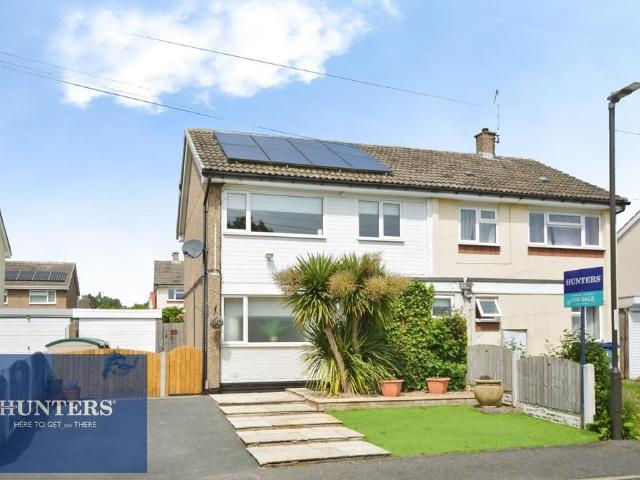 2 bedroom semi detached house for sale