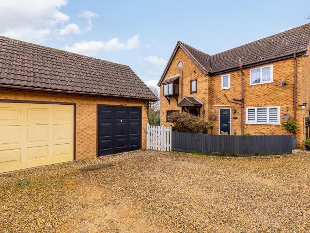 2 bedroom semi detached house for sale