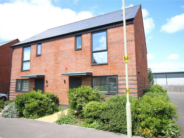 2 bedroom semi detached house for sale