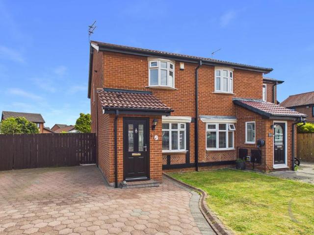 2 bedroom semi detached house for sale