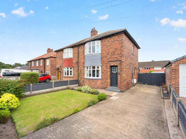 2 bedroom semi detached house for sale