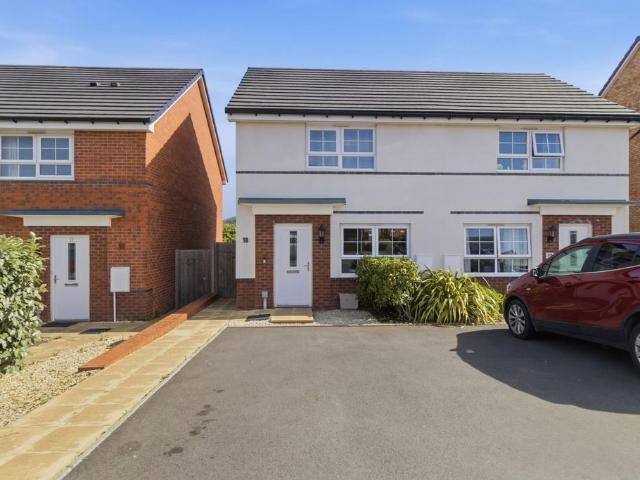 2 bedroom semi detached house for sale