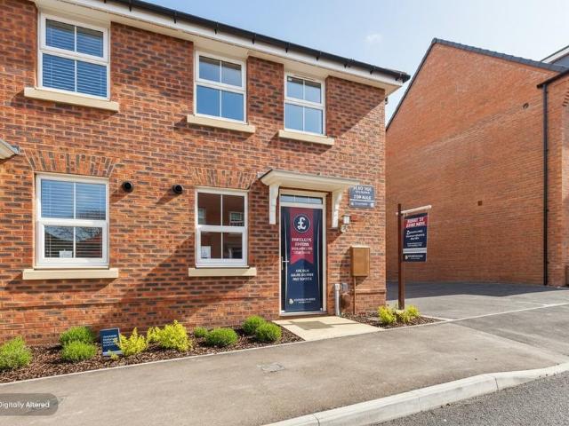 2 bedroom semi detached house for sale