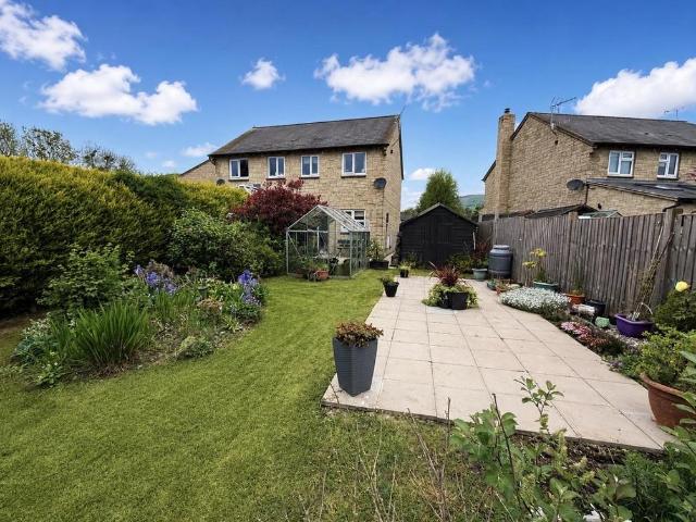 2 bedroom semi detached house for sale