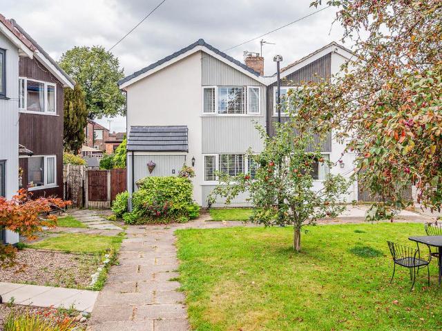 2 bedroom semi detached house for sale