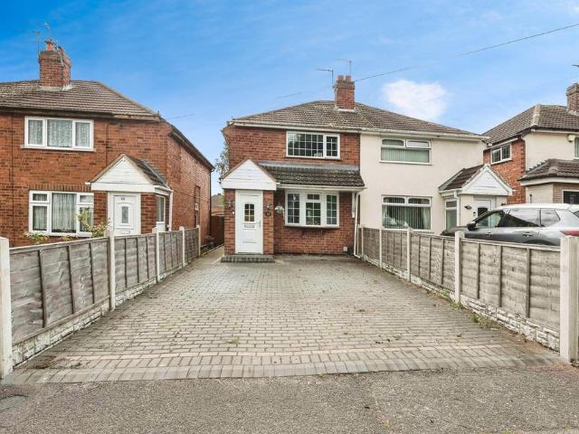 2 bedroom semi detached house for sale