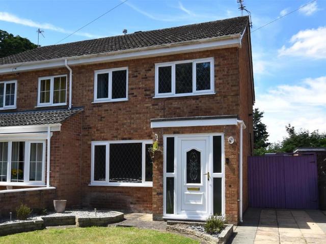 2 bedroom semi detached house for sale