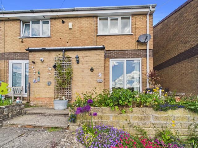 2 bedroom semi detached house for sale